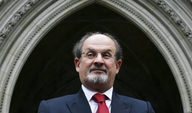 Салман Рушді отримав Премію миру німецьких книгарів